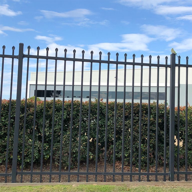 Spear Top Fencing, Aluminum Security Fence - FENCE DEPOT