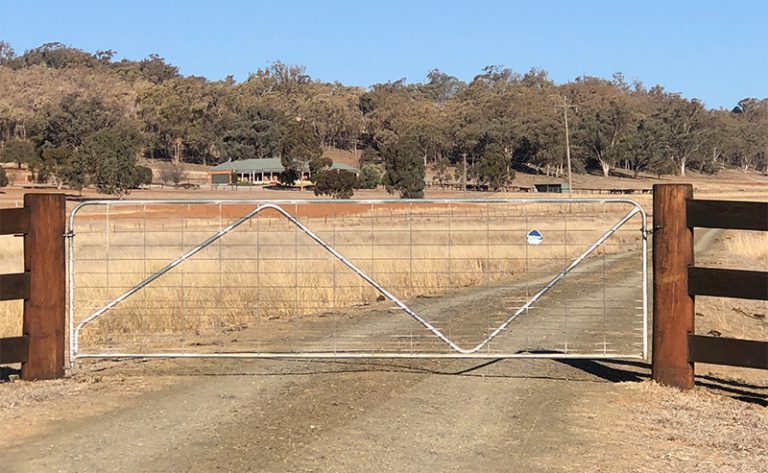What are the different types of farm gates? - FENCE DEPOT