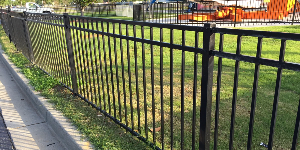Flat Top Fence, Metal Steel Fence Panels - FENCE DEPOT