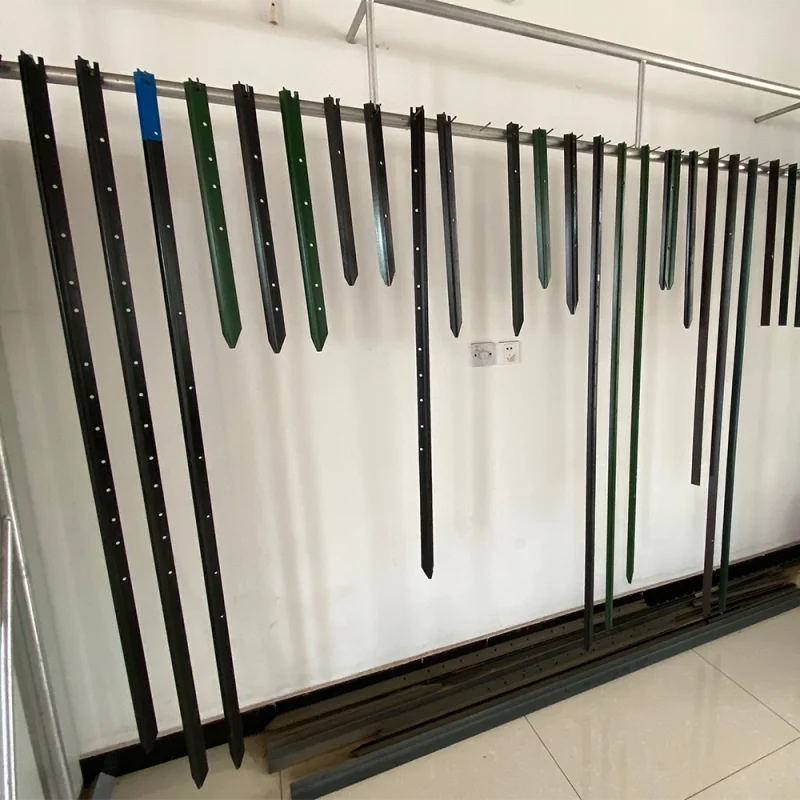 Metal Star Pickets, Steel Y Post Fences - FENCE DEPOT