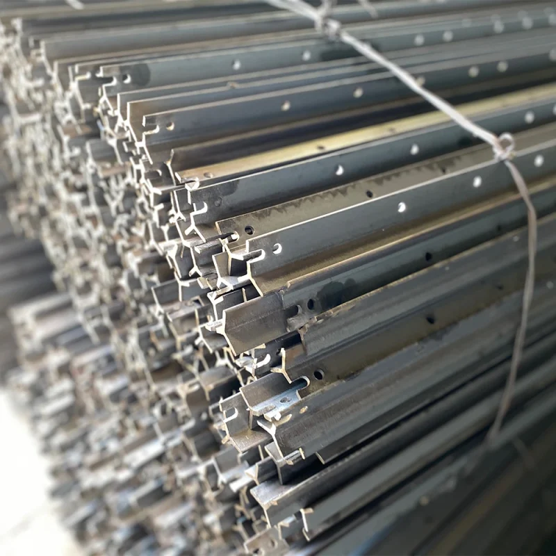 Metal Star Pickets, Steel Y Post Fences - FENCE DEPOT